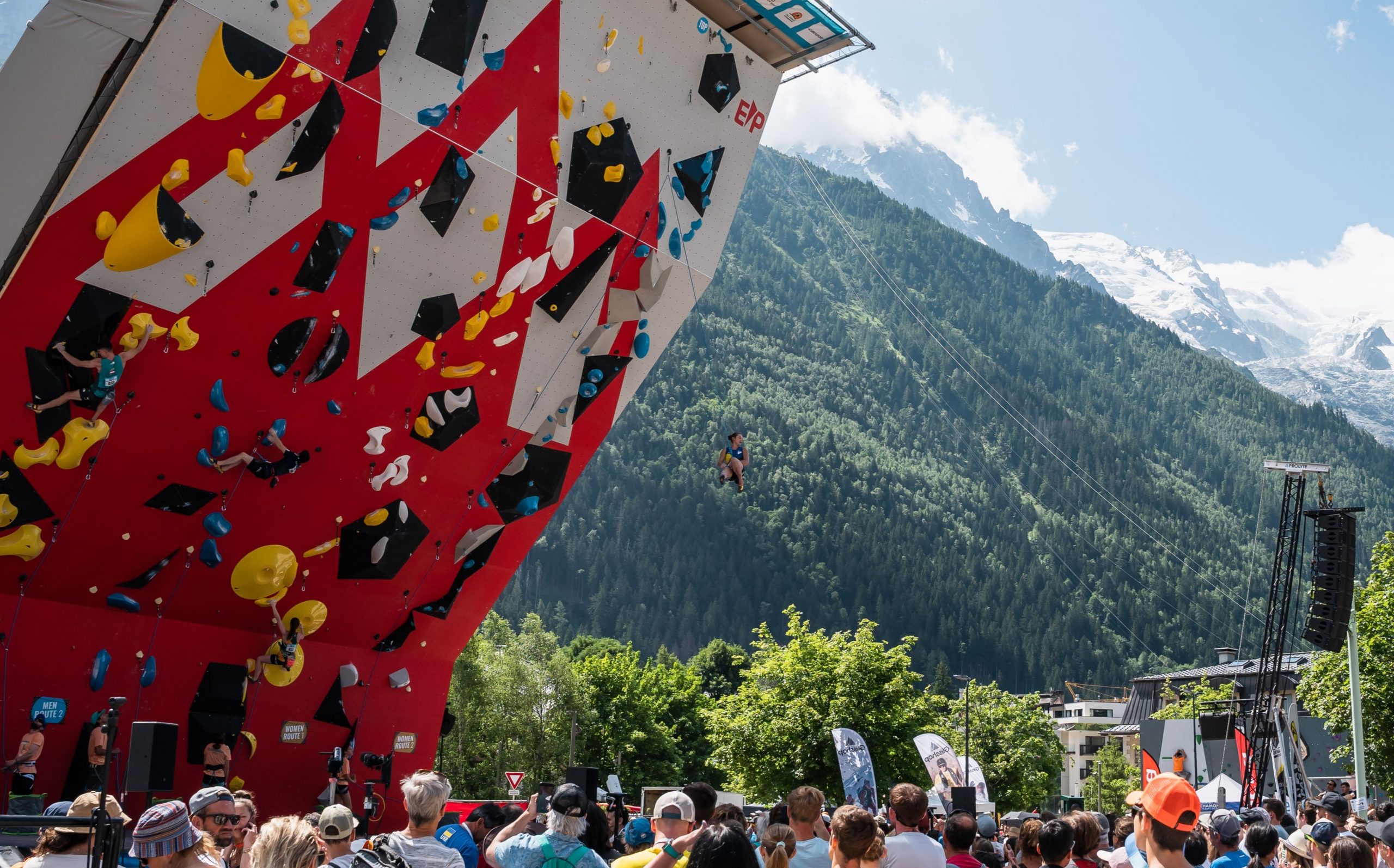 Attend the Climbing World Cup - Coupe du monde d'escalade